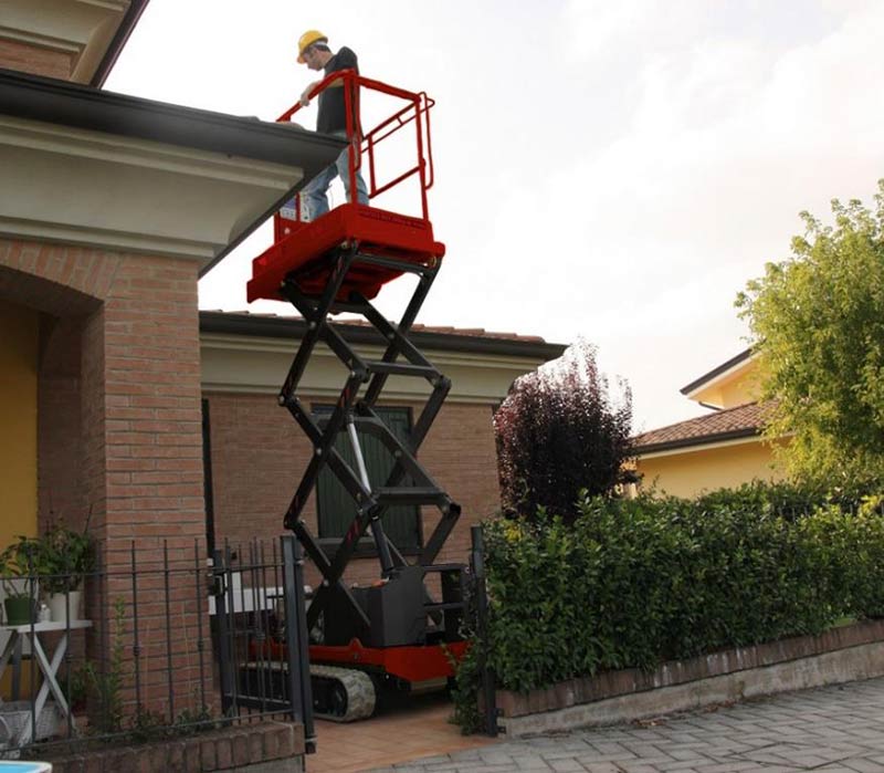 Athena Tracked 850 Bi-Leveling Scissor Lift - Bay City Forklifts