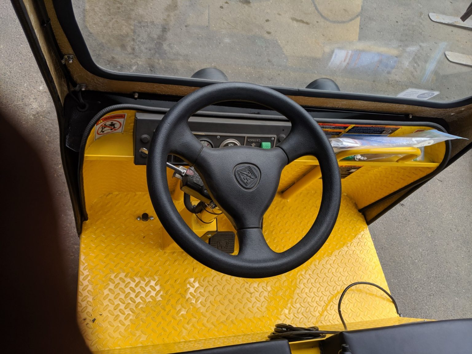 Taylor Dunn BQ-015-00 Electric Ute/Buggy - Bay City Forklifts